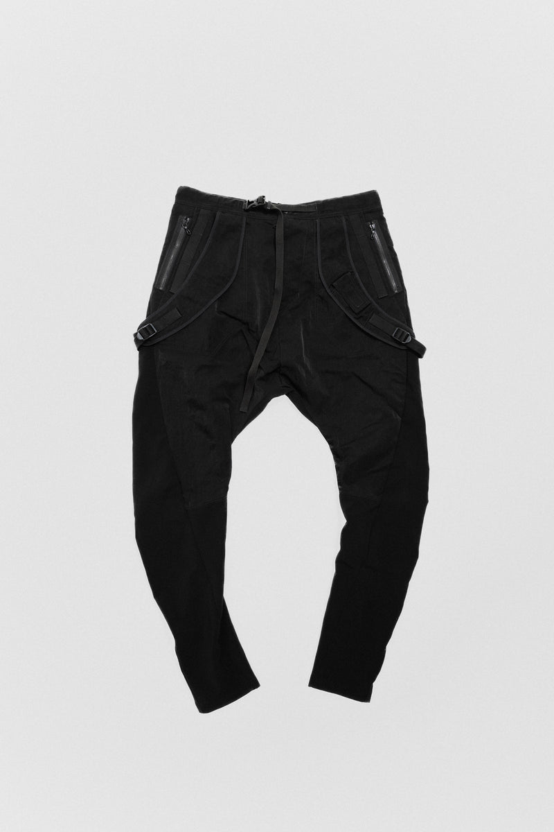 JULIUS - Pre Spring 2021 "ANODE" Nylon twill curved pants with suspend ...